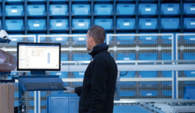 Logística inteligente: presente y futuro de la bodega - Mecalux.cl