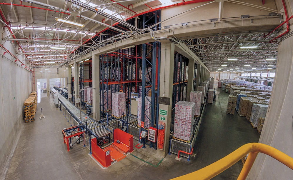 Caso práctico bodega automática autoportante de Grupo Familia – Mecalux.cl